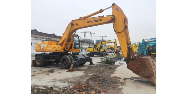 Hyundai R200 toronyfordító hidromotor